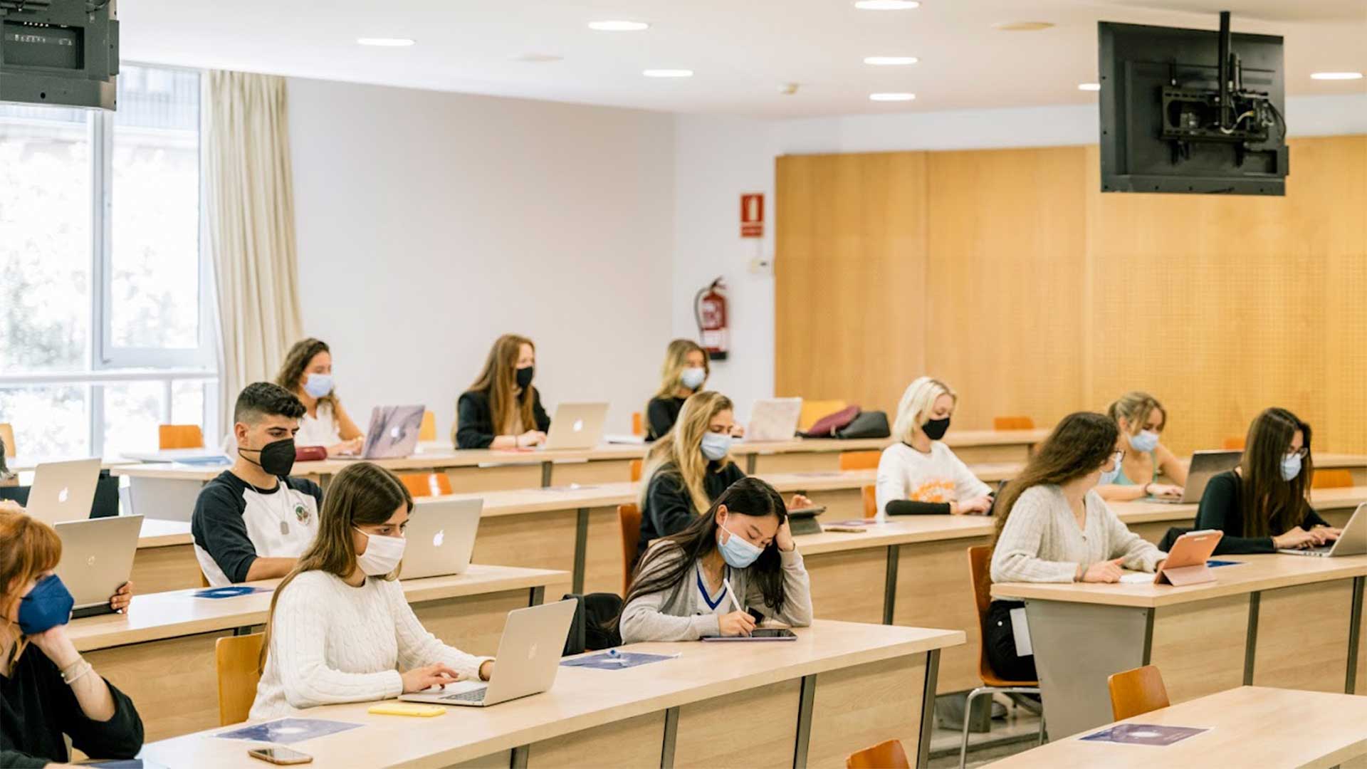 ESCI-UPF comença el curs amb presencialitat - ESCI-UPF News ESCI-UPF comença el curs amb presencialitat - ESCI-UPF News